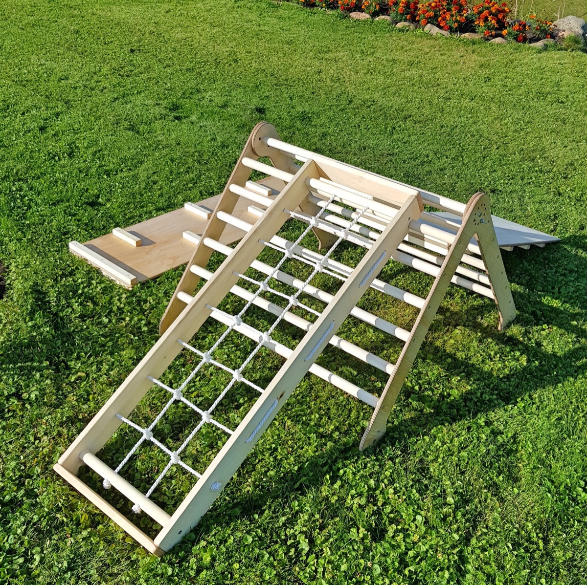 Wooden Pikler Climbing Triangle | HomeForDreams